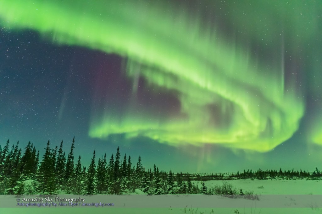 An Amazing Night of Northern Lights – The Amazing Sky