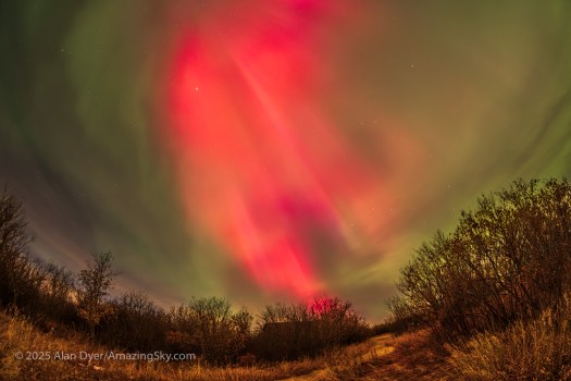 The Great Red Aurora – The Amazing Sky